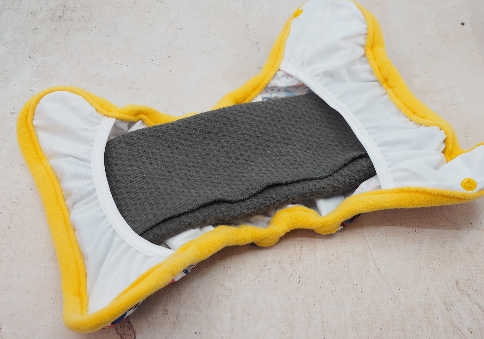 Zoom sur le tissu ZORB® - Lilinappy